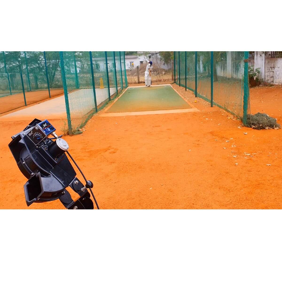 Leverge iBot Pro Bowling Machine – Sportswing.in