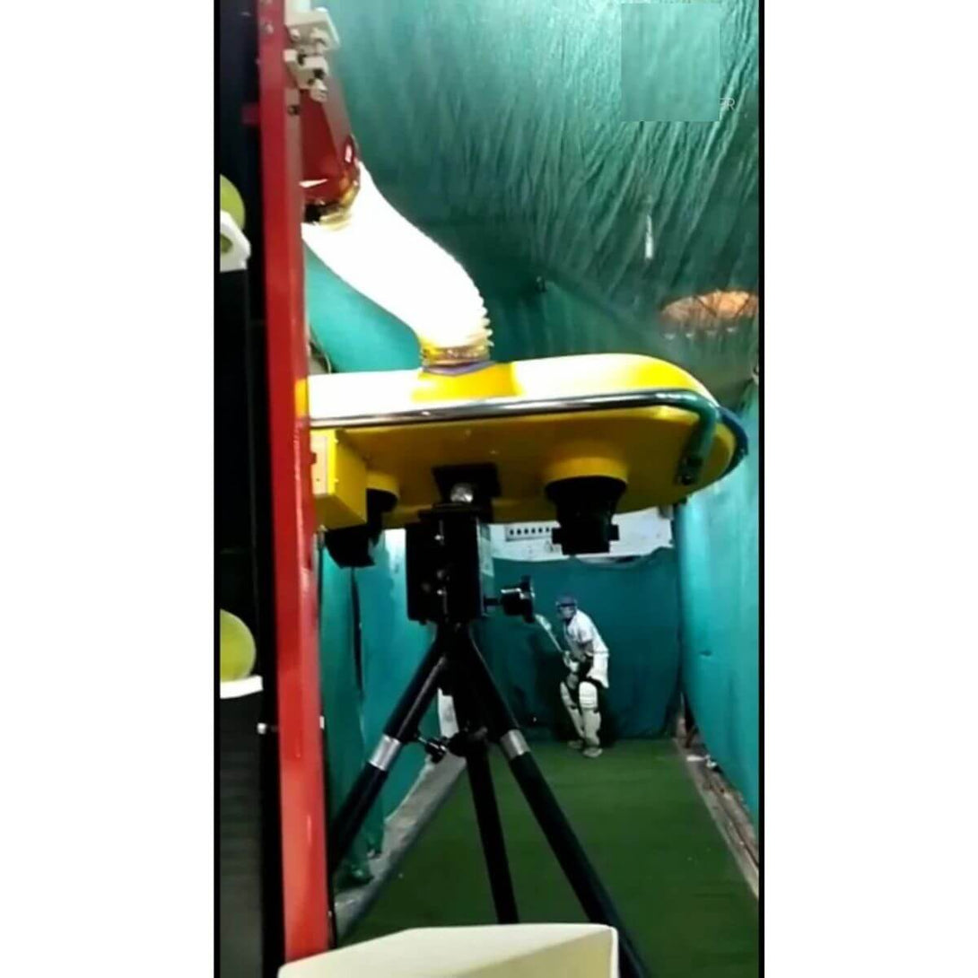 Tech Bowling TECH 77 Bowling Machine With 12 Balls – Sportswing.in